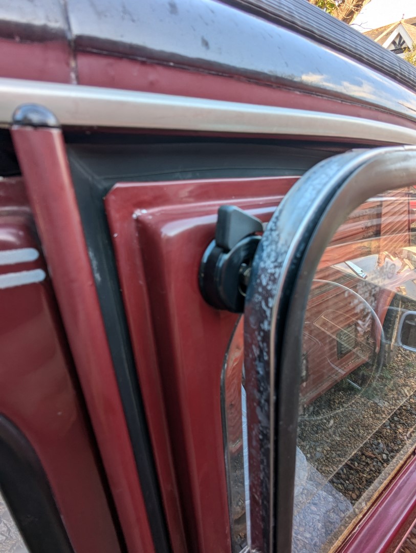 2cv Window Catch Replacement - RetroSpec Parts